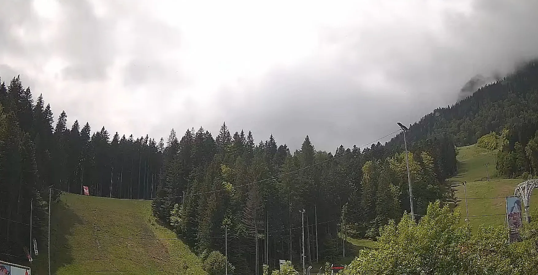 Busteni - Live Webcam – Domeniul Schiabil Kalinderu - Romania live